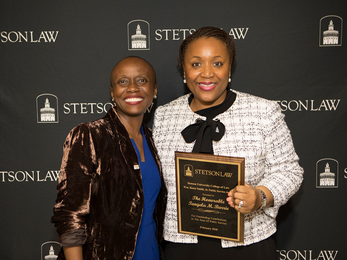 Judge-Barrie-with-the-Dean_web