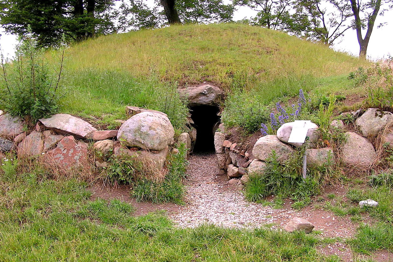 Øm Jættestue Passage Tomb, Lejre, Denmark – Neolithic Studies
