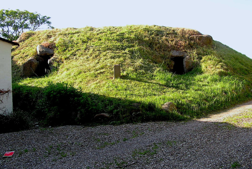 Passage Tombs – Neolithic Studies