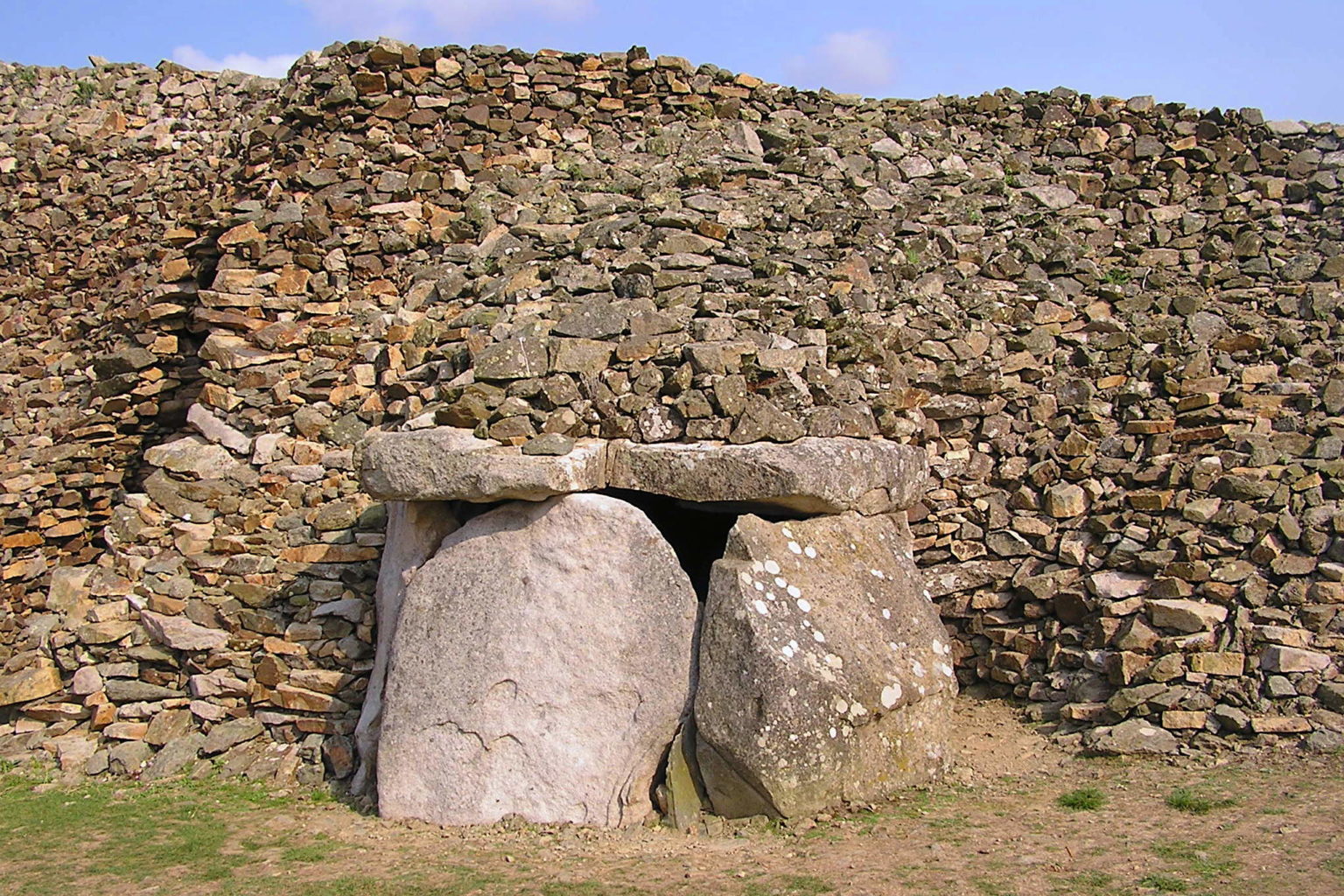 Barnenez Cairn, Brittany, France – Neolithic Studies