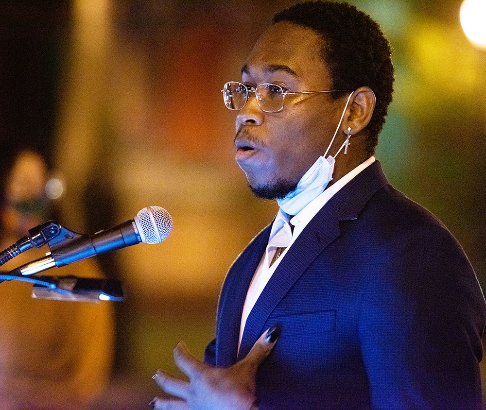 Students organize vigil to honor George Floyd, advocate for change ...