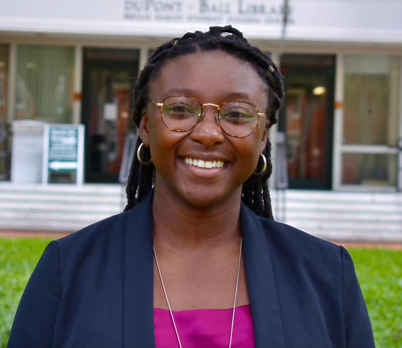 WISE Program Students, Mentors and Staff Bond Over Pizza - Stetson Today